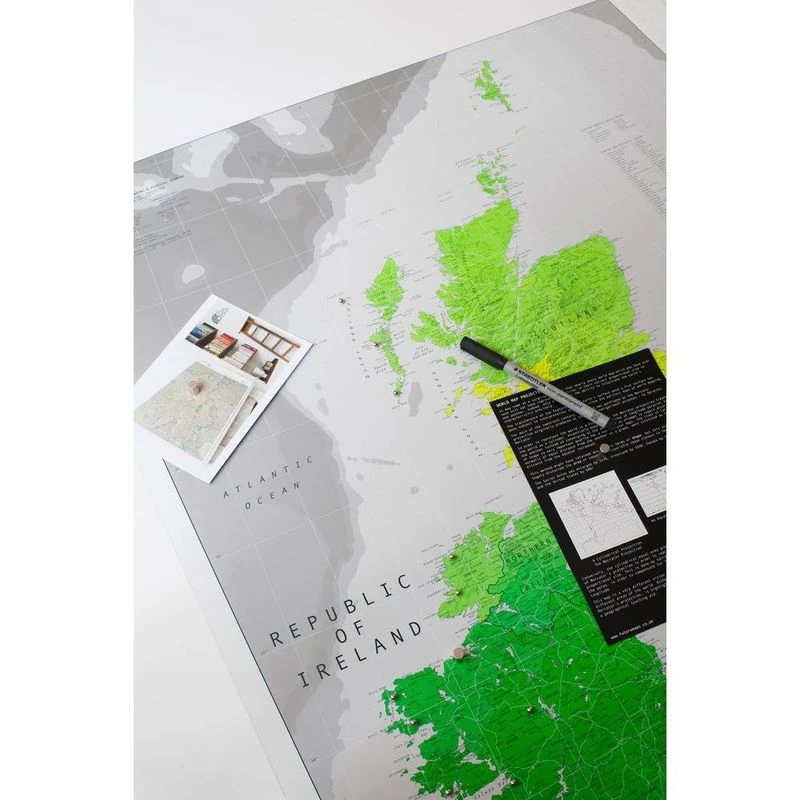 The Future Mapping Company Magnetic British Isles v.1 Wall Map (1000 x